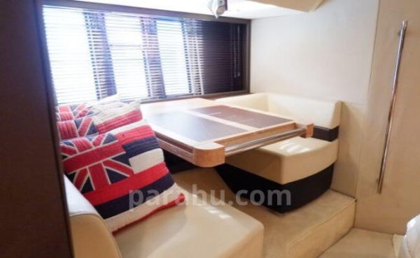 Review Azimut 60, Yacht Mewah di Pantai Mutiara Jakarta